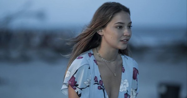 Everything You Need To Know About 'Outer Banks' Sarah Cameron And The ...
