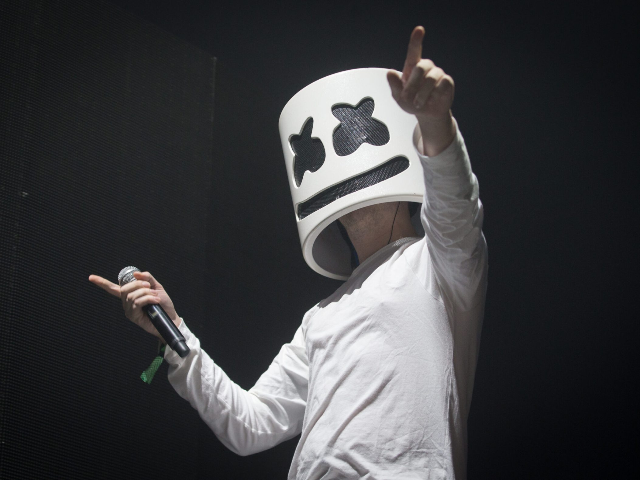 Who Is Marshmello? All About Christopher Comstock And The Man Behind ...