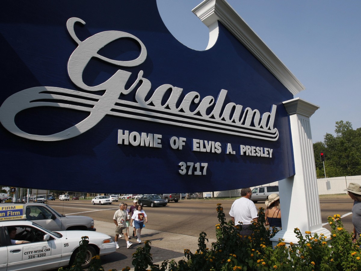 Who Else Is Buried At Graceland?