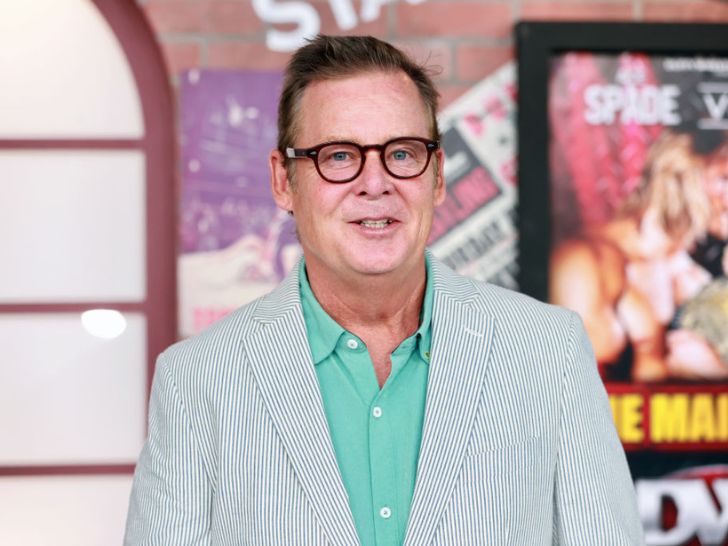 The Truth About Bill Murray's Brothers And Their Massive Family