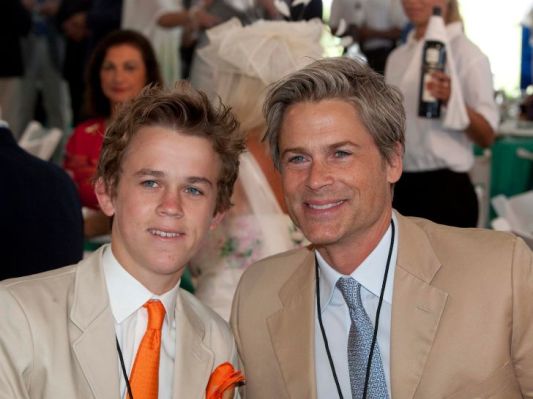 The Truth About Rob Lowe's Plastic Surgery Rumors