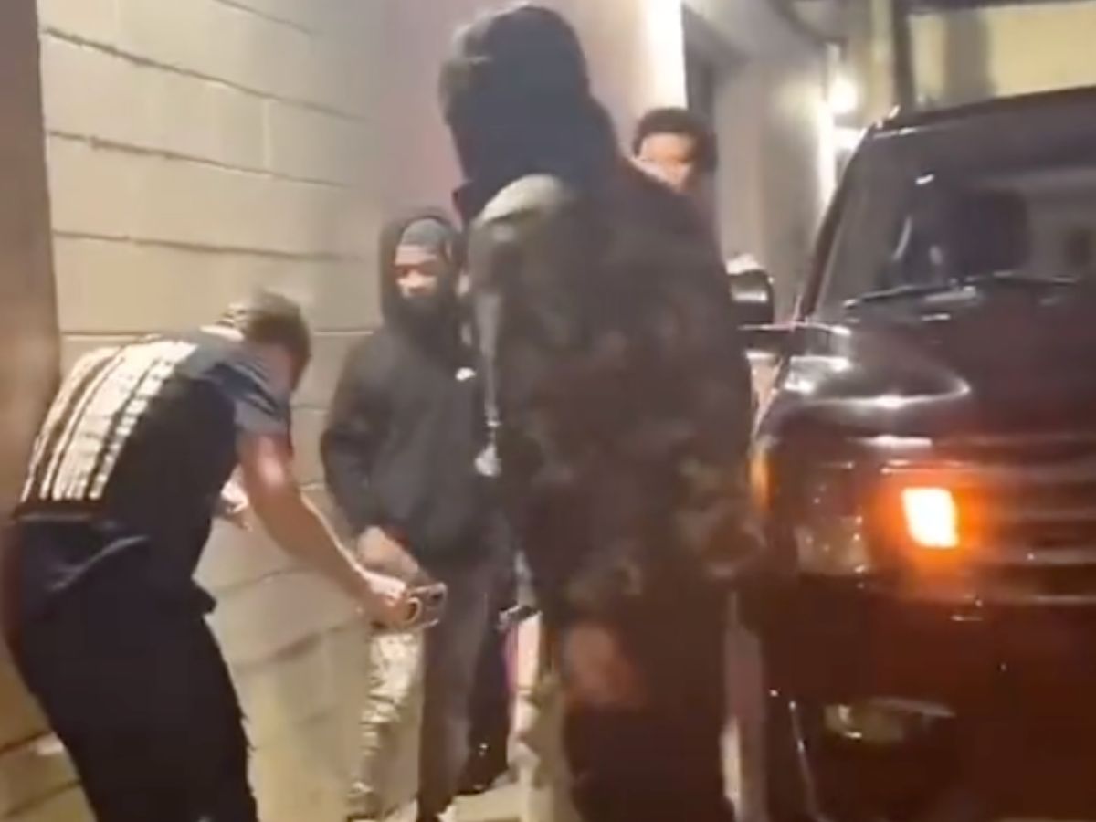 Florida Rapper's Entourage Knocks Out Fan Asking For Photo Causing ...