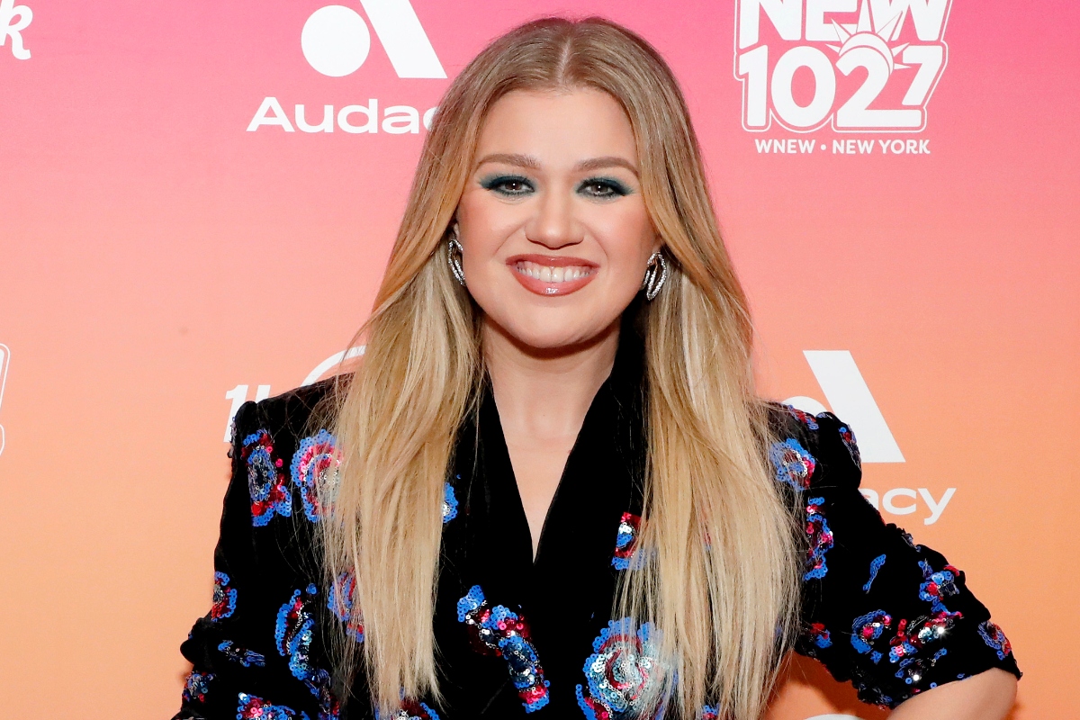 Kelly Clarkson Reveals Why She Isn't Friends With Her Exes