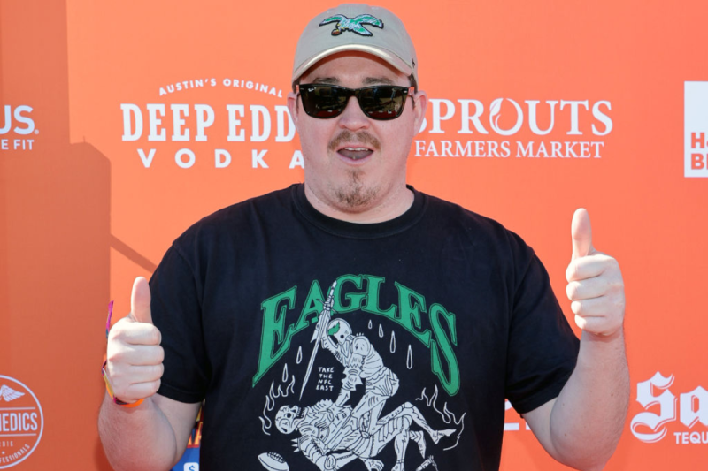 Shane Gillis' Controversial Remarks Resurface Prior to 'SNL'