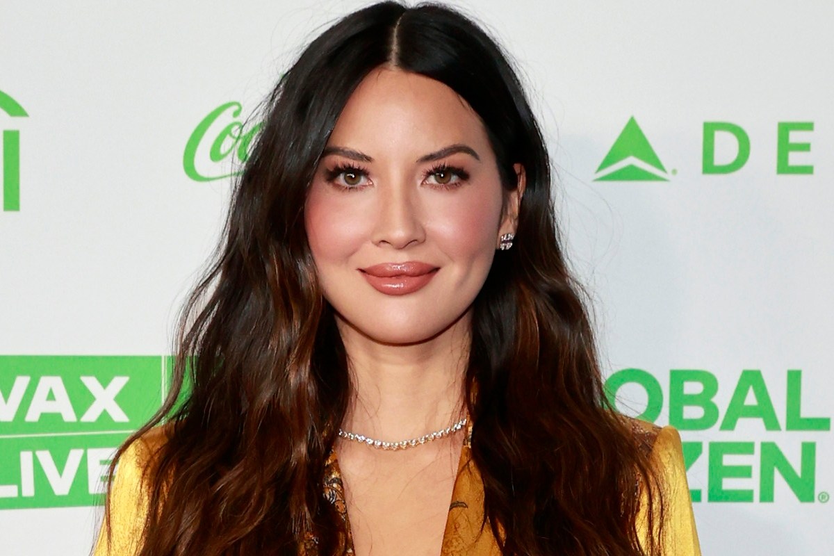 Olivia Munn Reveals Breast Cancer Diagnosis Double Mastectomy