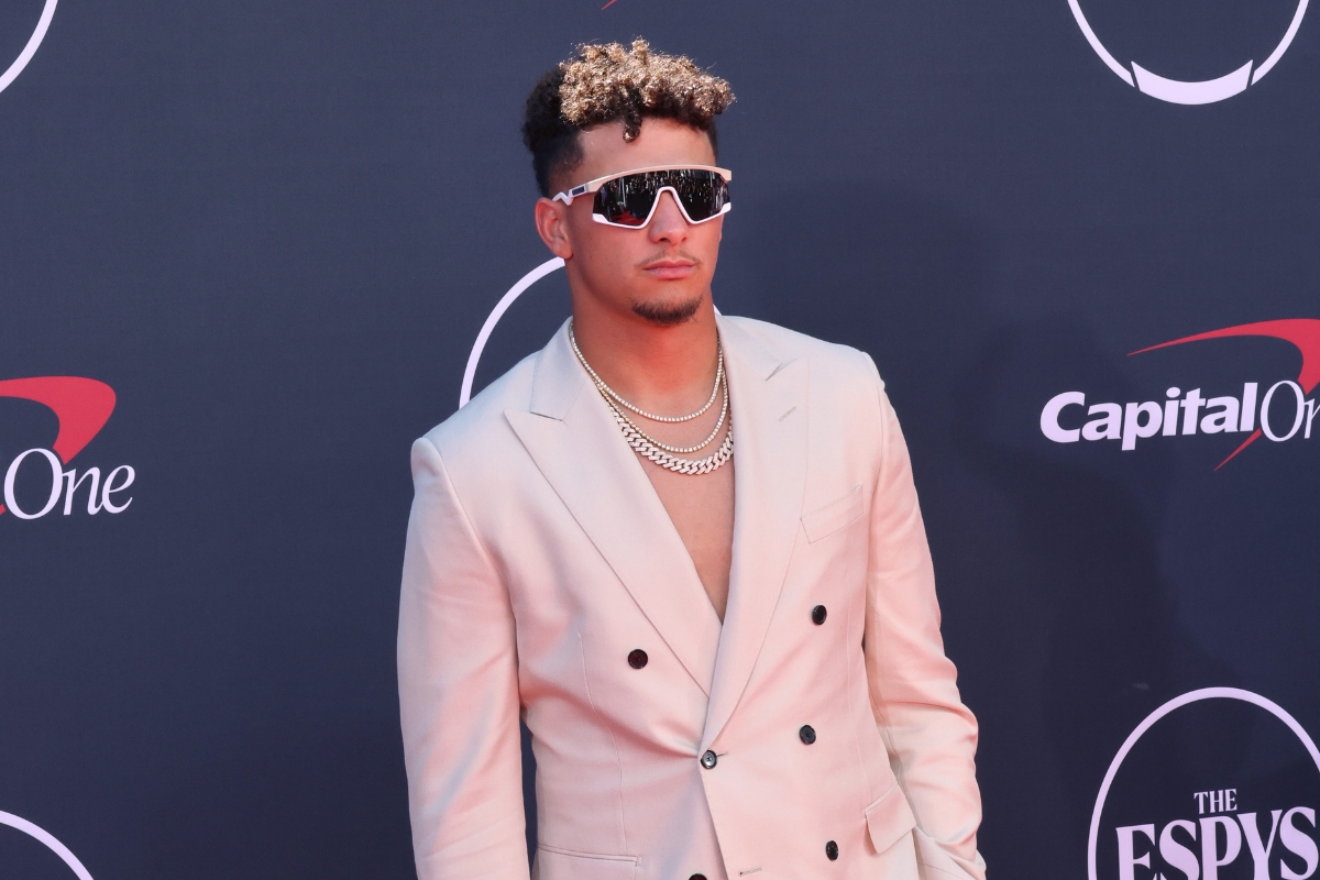 Patrick Mahomes Speaks Out About 'Dad Bod' Following Viral Jokes