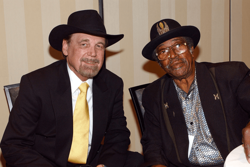 Duane Eddy, Rock Pioneer, Grammy-Winning Guitarist, Dead at 86