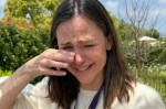 Jennifer Garner Cries as Her, Ben Affleck's Daughter Graduates