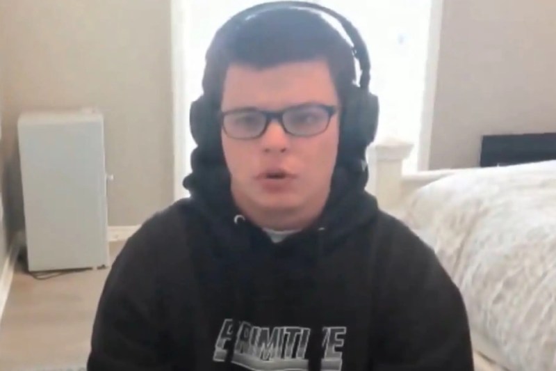 Popular Streamer Sketch Cries After Graphic Images of Him Leak Online