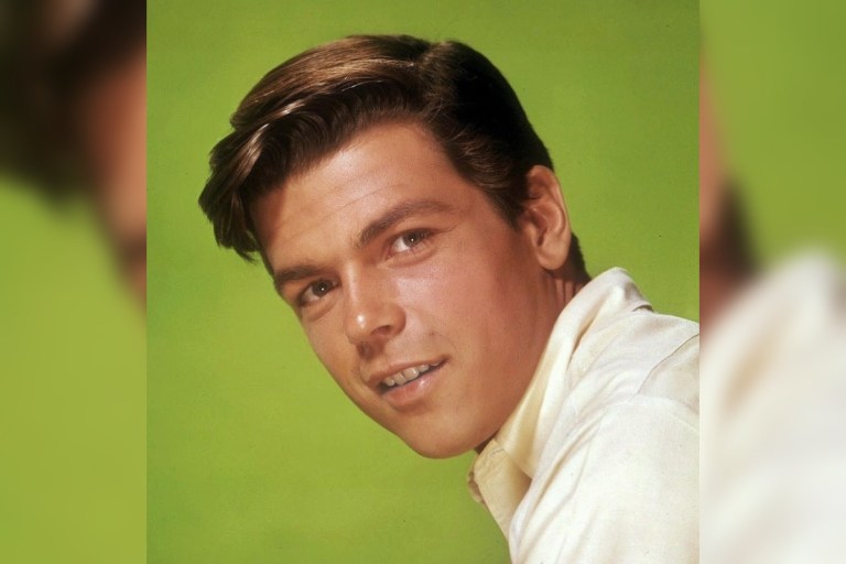 ‘77 Sunset Strip’ Star Robert Logan Dies at 82