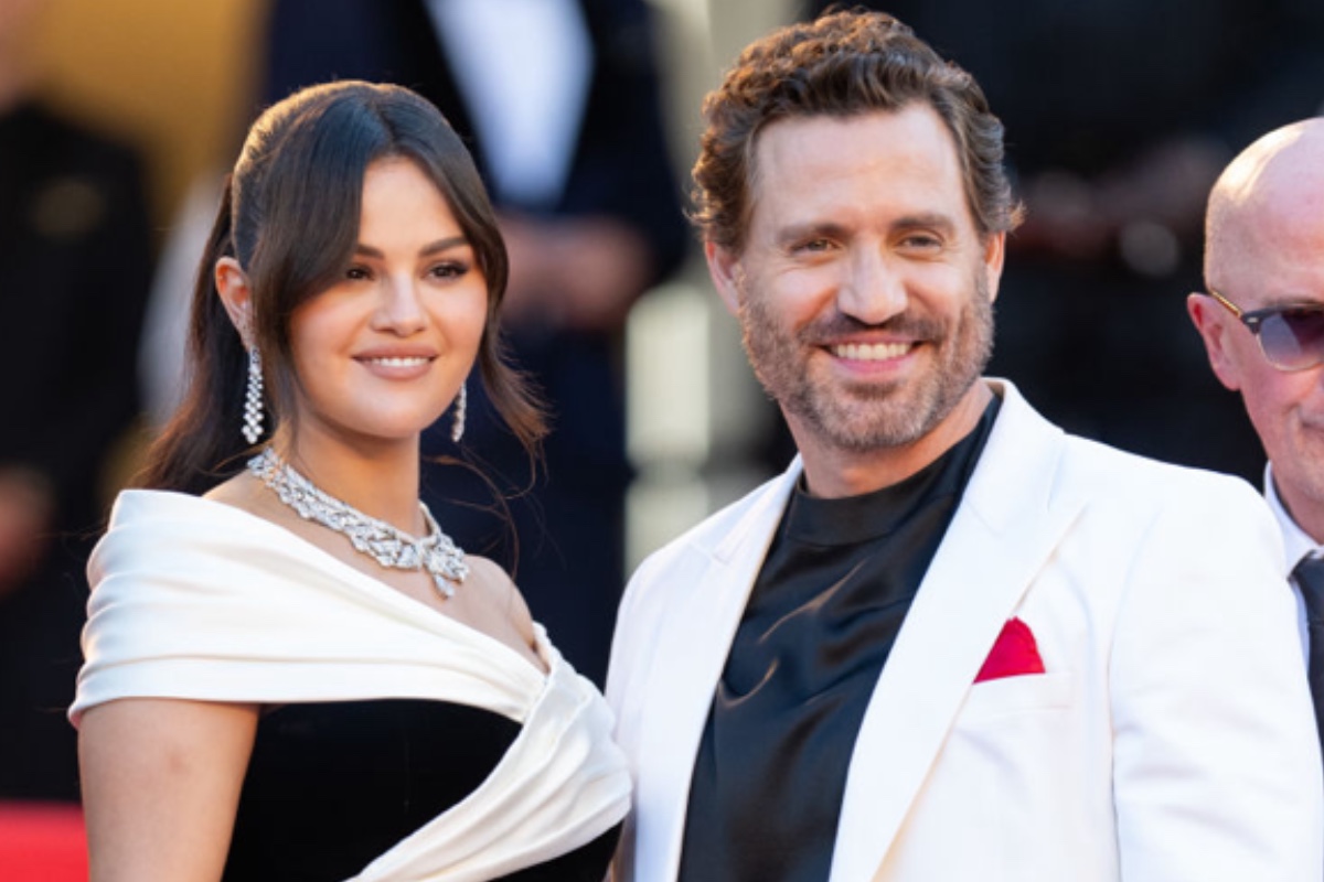 Selena Gomez Has Fans 'Uncomfortable' Dancing on Male Costar