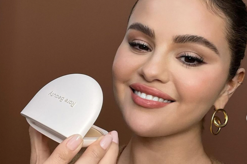 Selena Gomez is a Billionaire Following Success of Rare Beauty