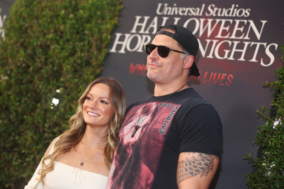 Sofía Vergara Stuns Fans With Snapshot in Tiny String Bikini