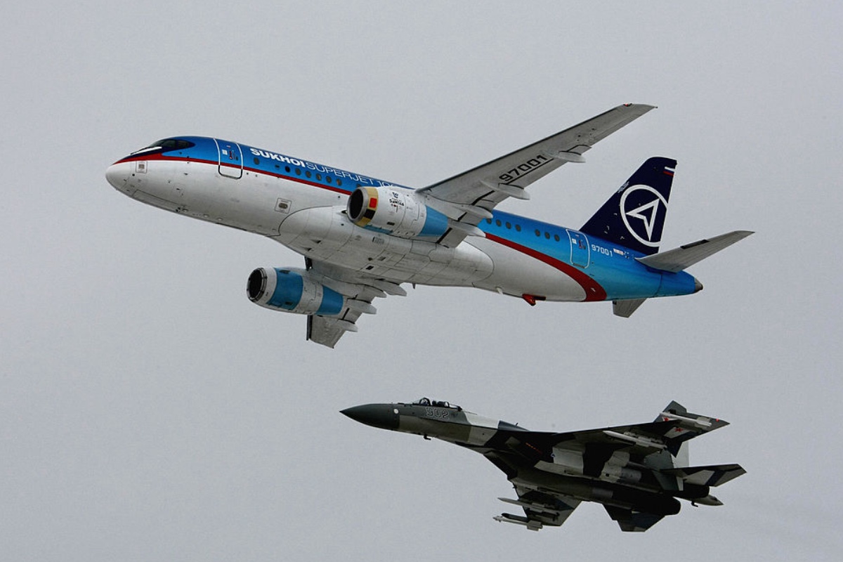 Russian Superjet Bursts Into Flames on Runway in Terrifying Video