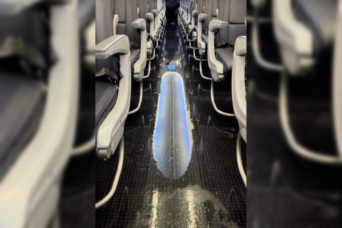 Passengers Panic As American Airlines Flight Floods in Midair