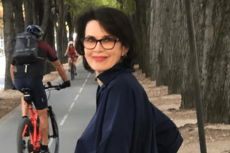 Dayle Haddon Dies of Suspected Carbon Monoxide Poisoning