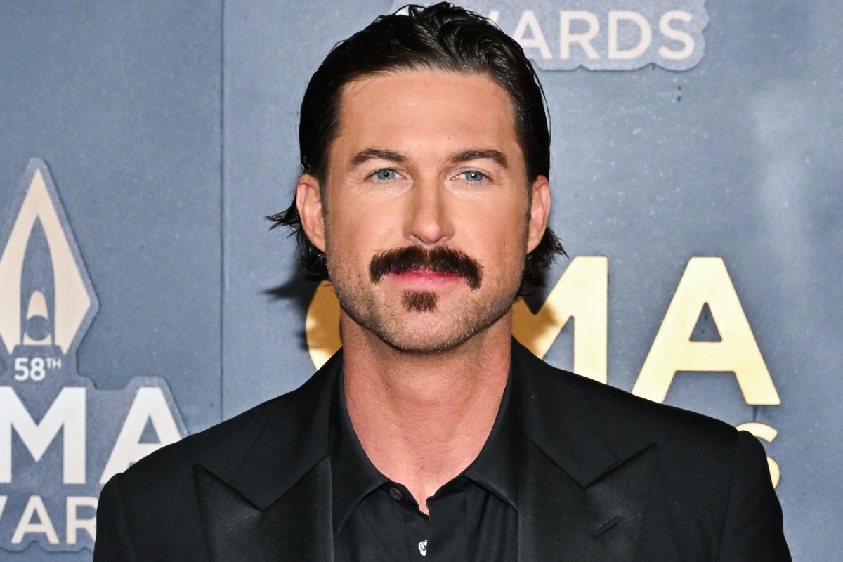 Painful Hunting Mishap Lands Country Singer in Hospital: What Happened ...