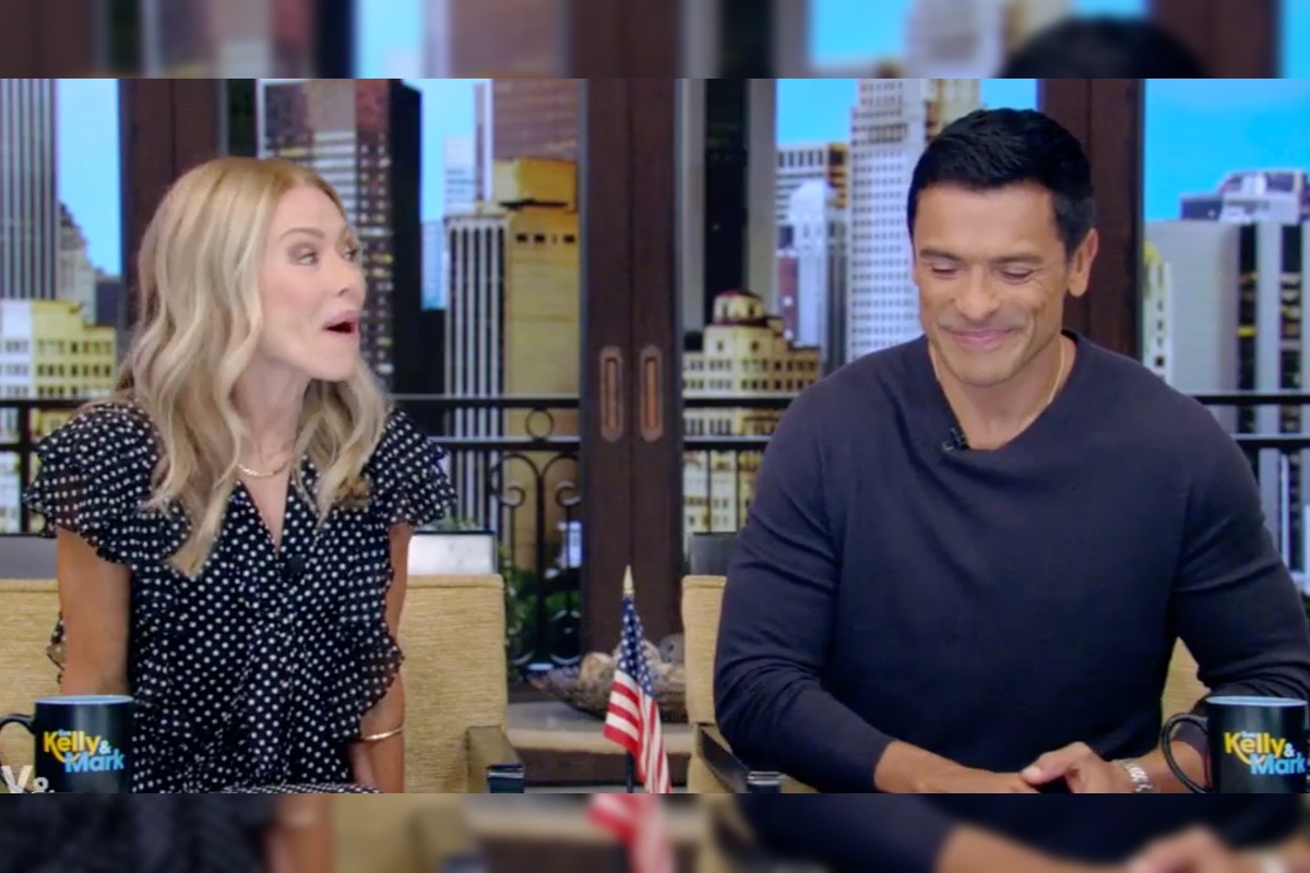 Kelly Ripa Gets Booed by 'Live' Audience in Awkward Moment