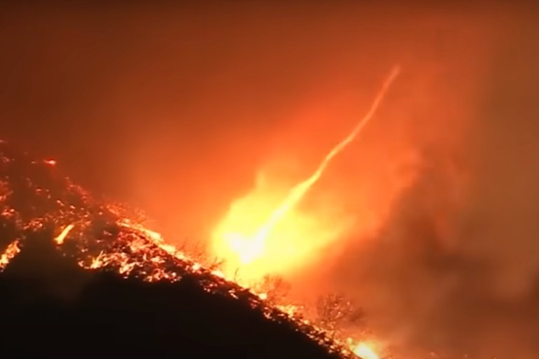 Massive Fire Tornado Appears During Los Angeles Wildfires in Terrifying ...