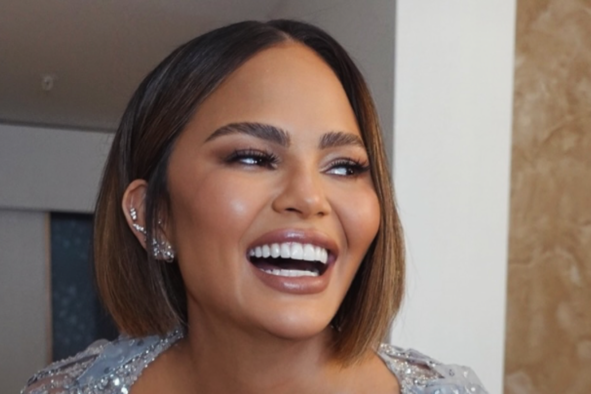 Chrissy Teigen Shares Photos of Her 'No Pants Moment' (and She 'Won’t ...