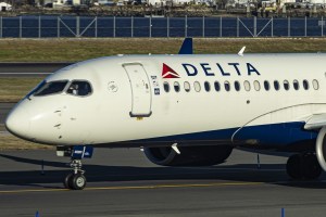 Delta Plane’s Wing Hits Runaway While Landing in New York
