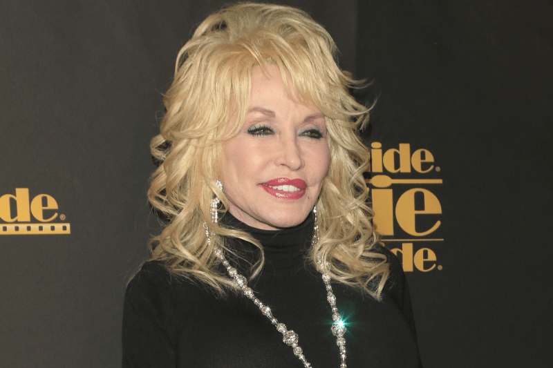 Dolly Parton Issues Statement on Death of Husband Carl Dean