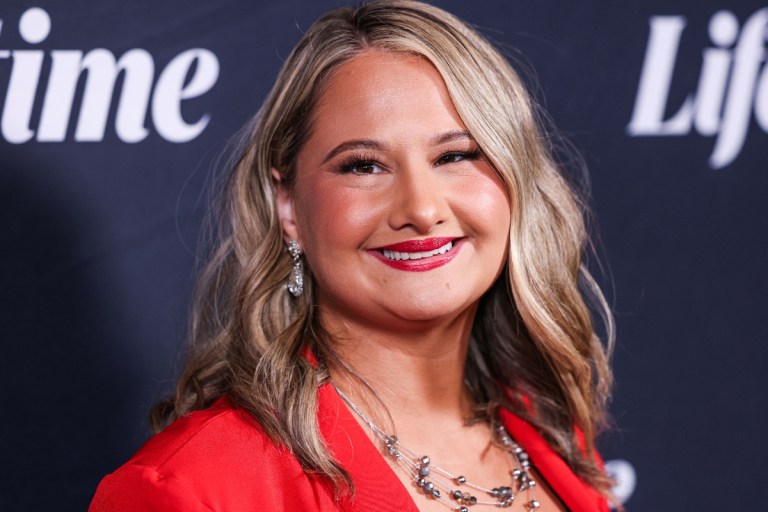 Is Vanessa Bryant Dating Again? The Current Status Of Her Love Life