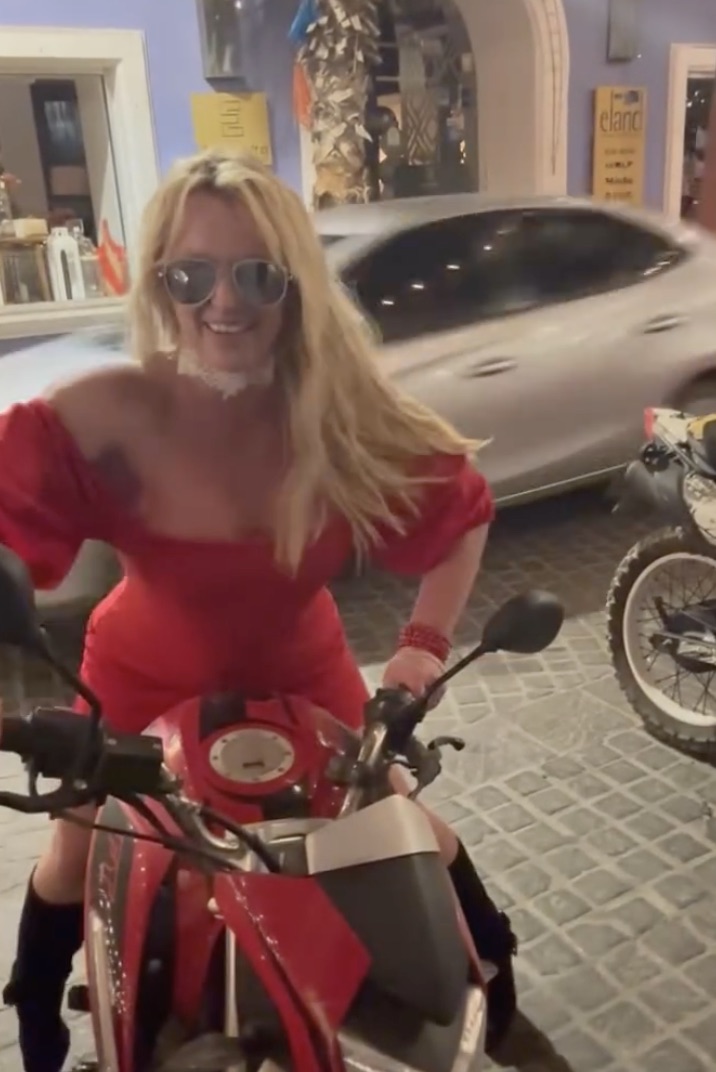 Britney Spears Serves Abs and Dance Moves in Bold New Kitchen Video