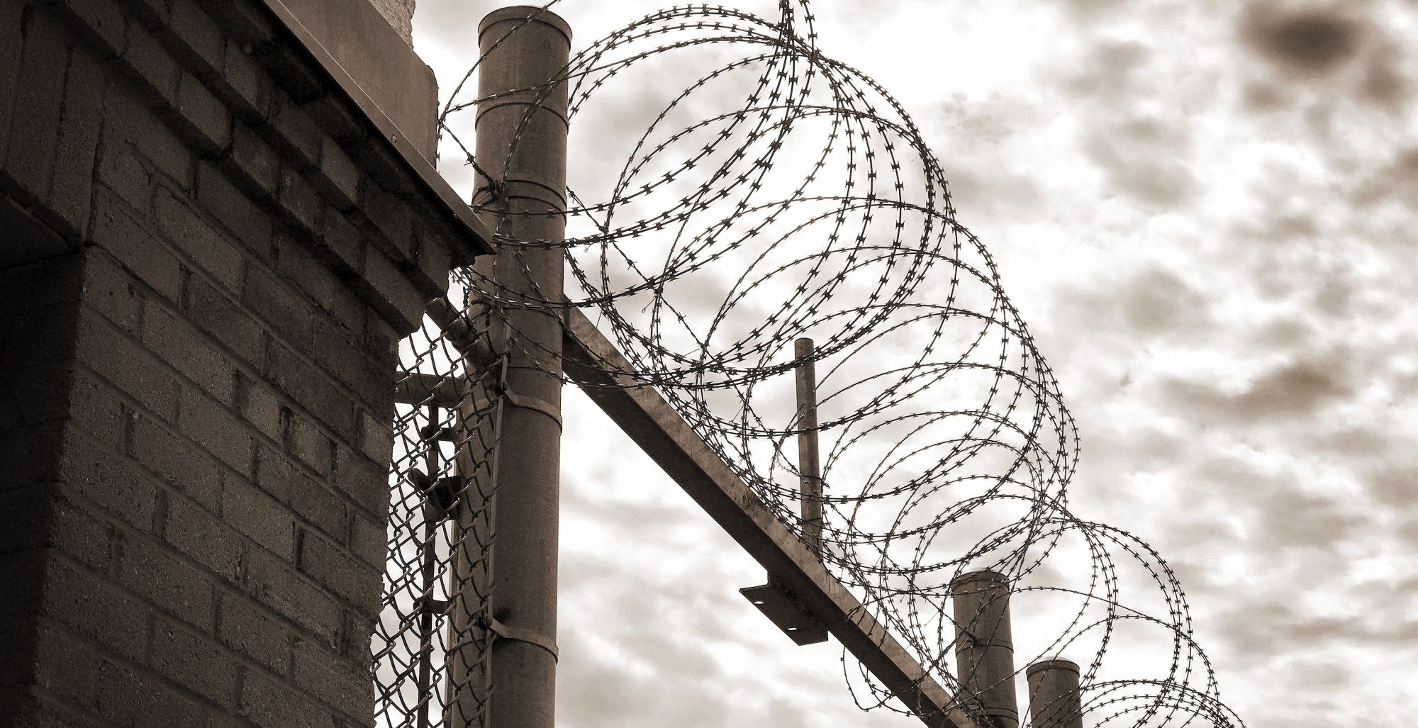 10 Prison Inmates Escape From Jail, Faulty Lock Behind Escape