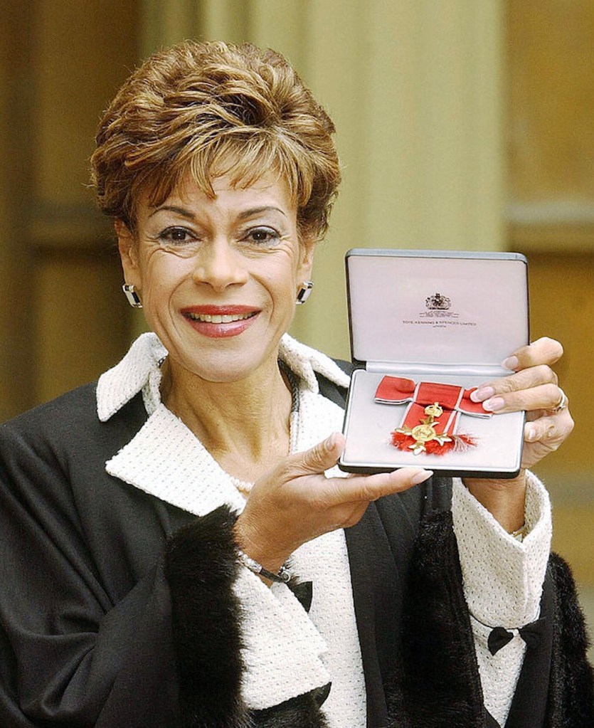 Classic Singer Iris Williams Dead at 79