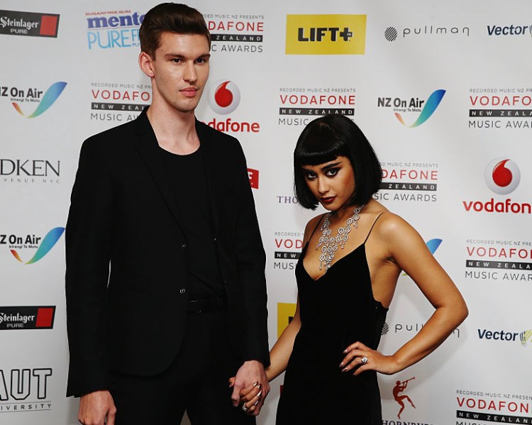 Controversial Pop Singer Quietly Revealed She Underwent Brain Surgery ...