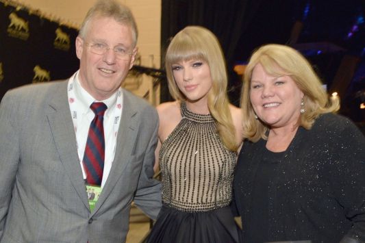 Taylor Swift’s Dad Undergoes Major Surgery