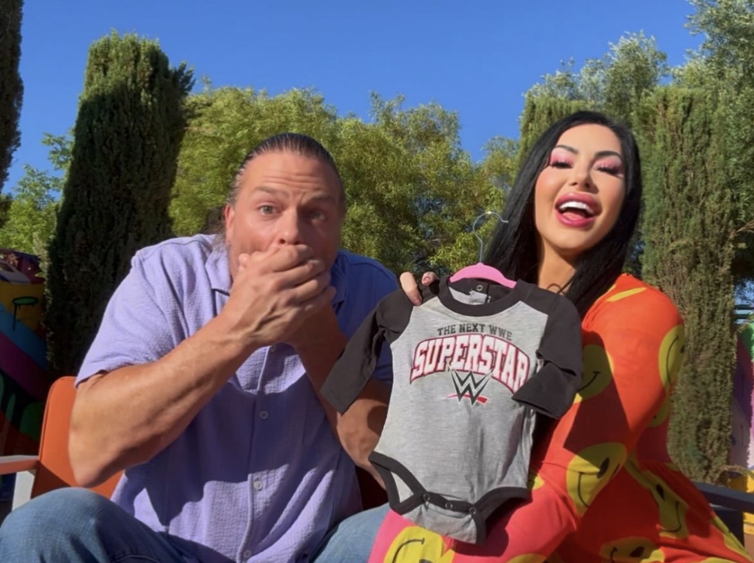 WWE Icon and Wife Expecting Twins