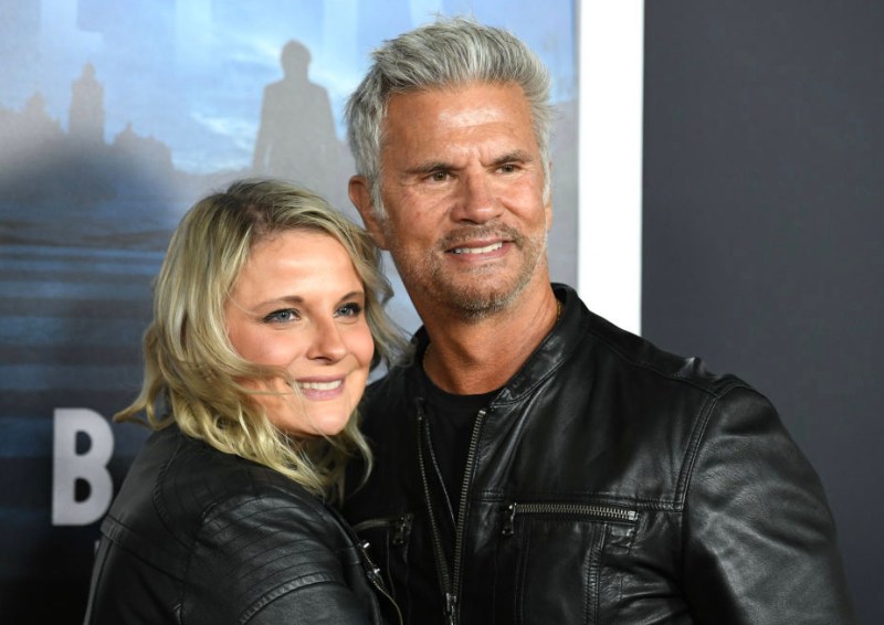 '80s TV Star Files to Divorce His Wife