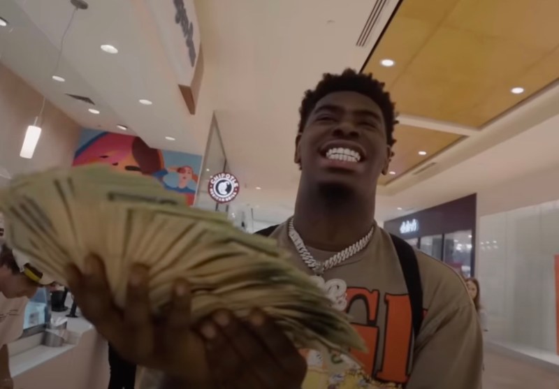 Rapper Sentenced for Carrying Machine Gun Into Hospital