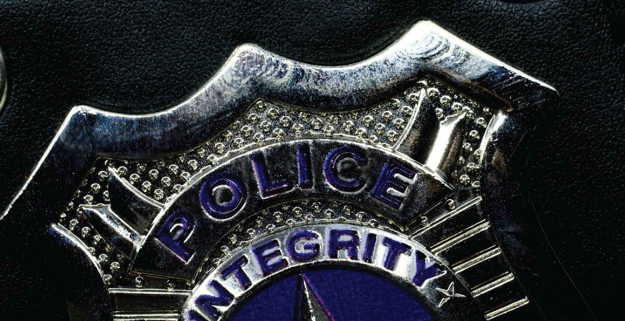 Viral Arkansas Cop, The 'Citizen Of The Year,' Allegedly Hit Wife ...