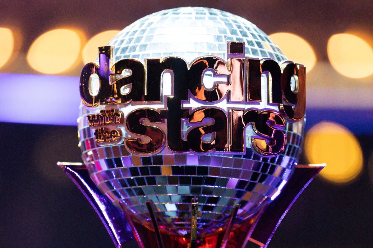 'DWTS' Pro Says She Hadn't Seen Her Celebrity Partner Since Cast Reveal
