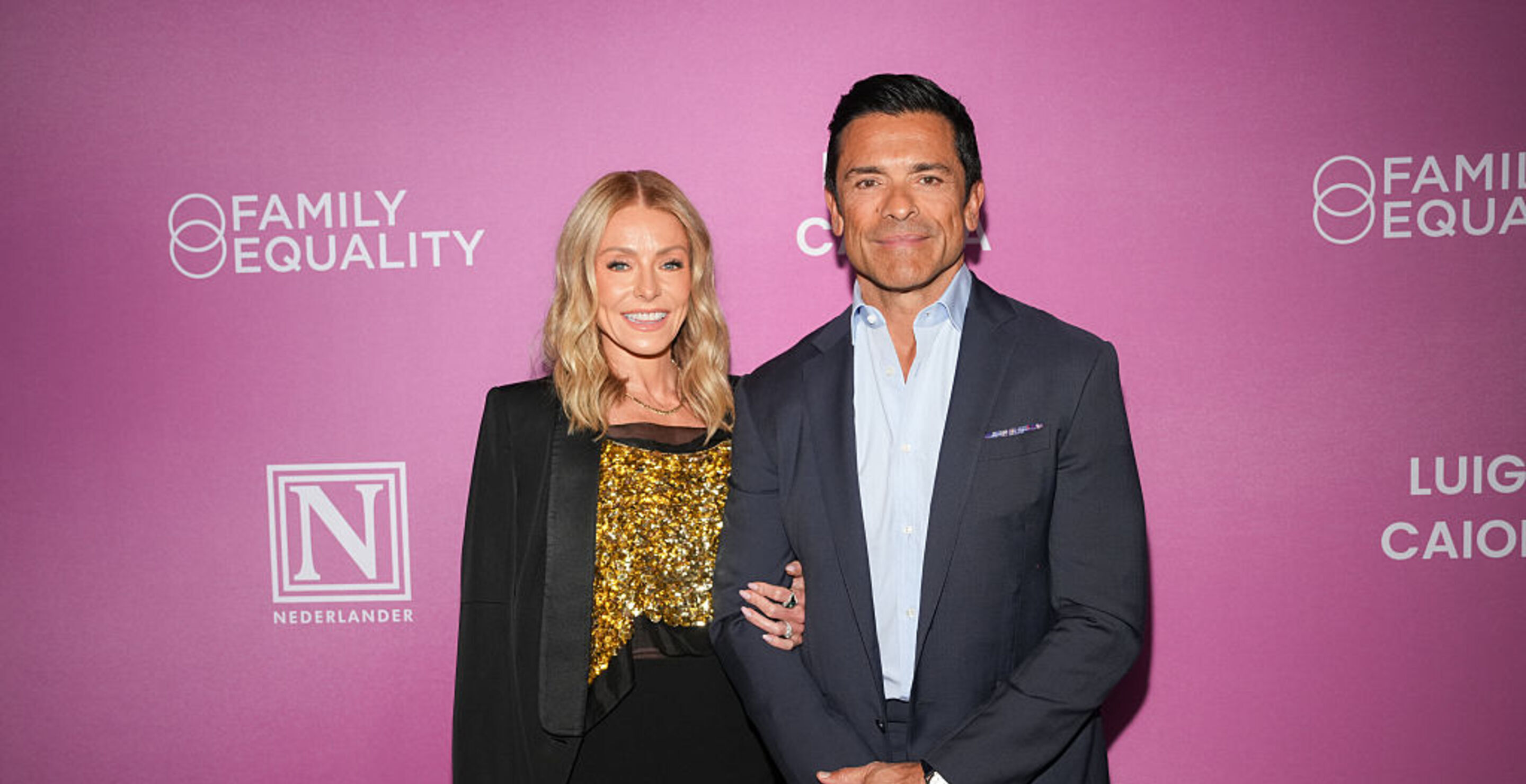 'Live' Kelly Ripa and Mark Consuelos Bicker on Air Over Getting ...