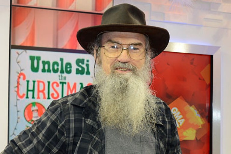 'Duck Dynasty's Uncle Si Robertson Hospitalized