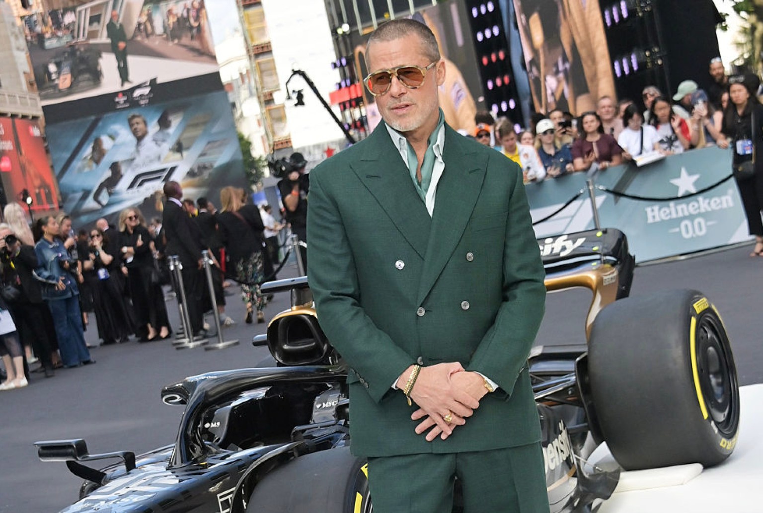 Hit Brad Pitt Movie That Made $628 Million in Theaters Is Finally ...