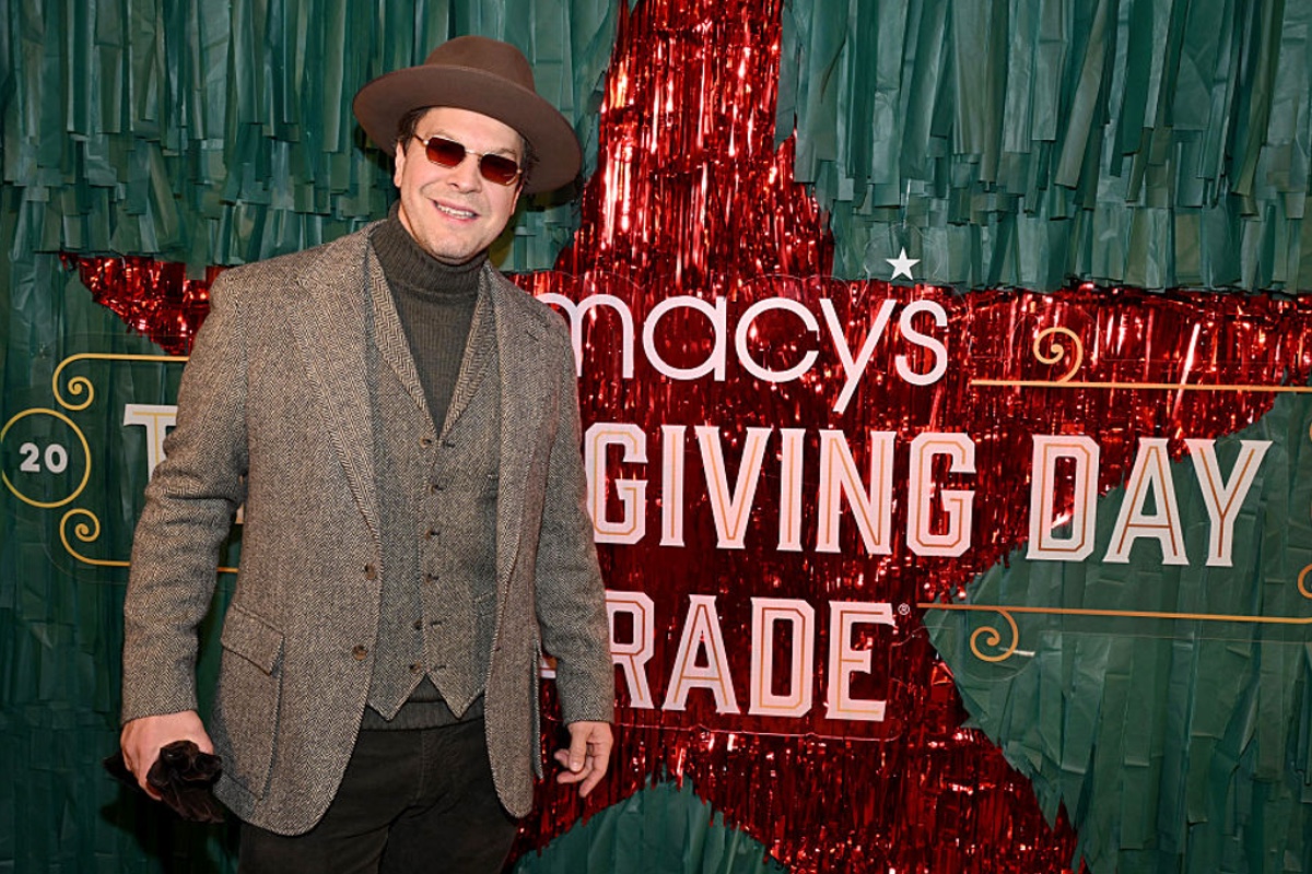 Gavin DeGraw Roasted for 'Worst Lip Sync Performance Ever' During NBC ...