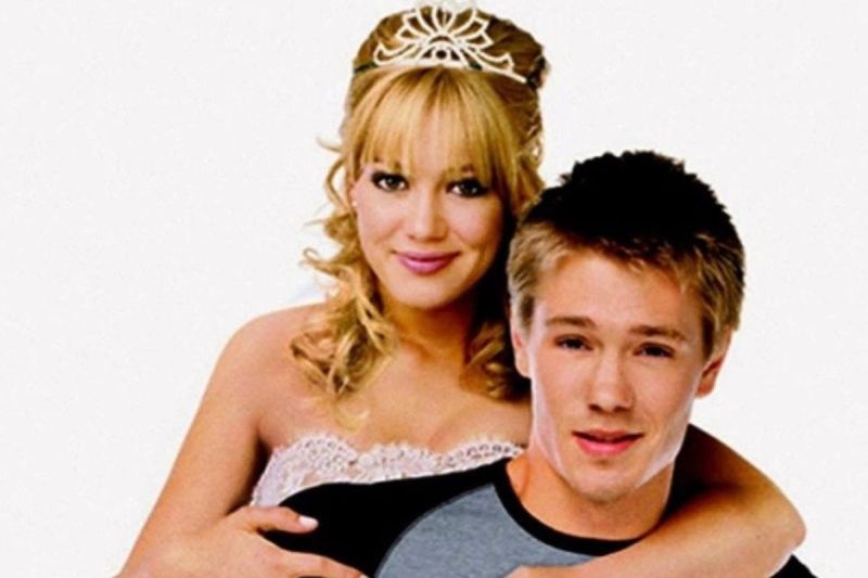 Hilary Duff Was Scared by 'Intimidating' Co-Star in 'A Cinderella Story'