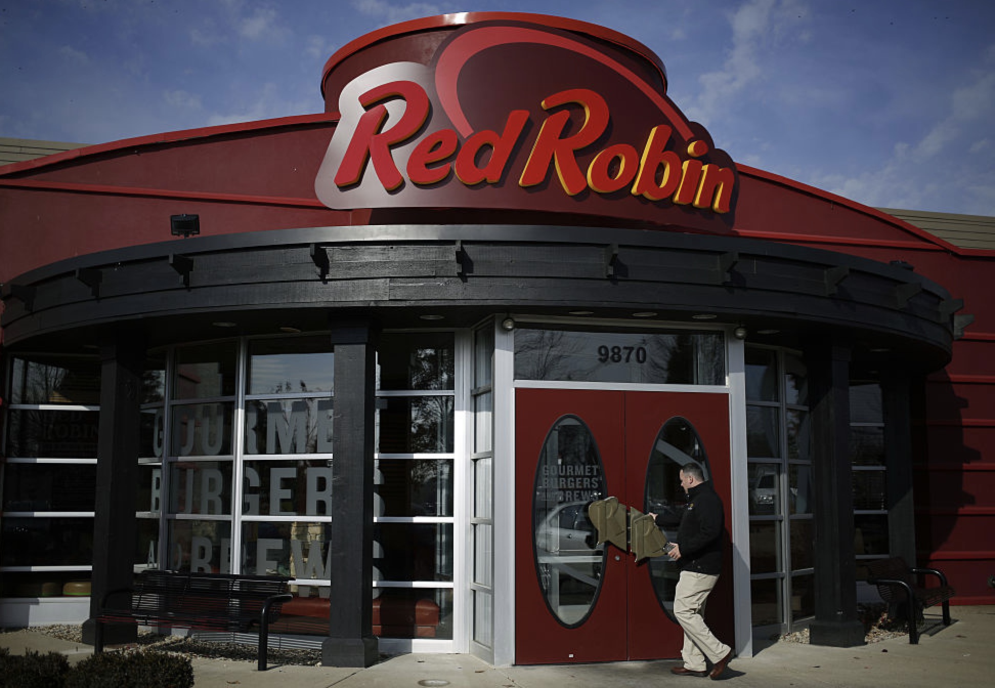 Major Hamburger Restaurant Chain Considering Closures of 70 Locations