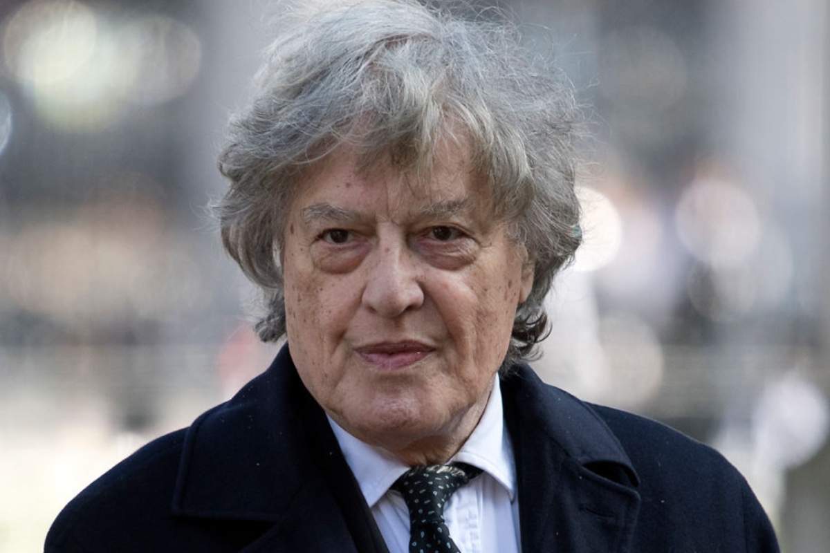 Tom Stoppard, Oscar-Winning 'Shakespeare in Love' Writer, Dies at 88