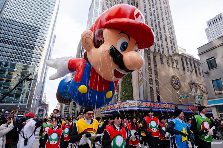 Why the Macy's Thanksgiving Day Parade Balloons Flew So Low This Year