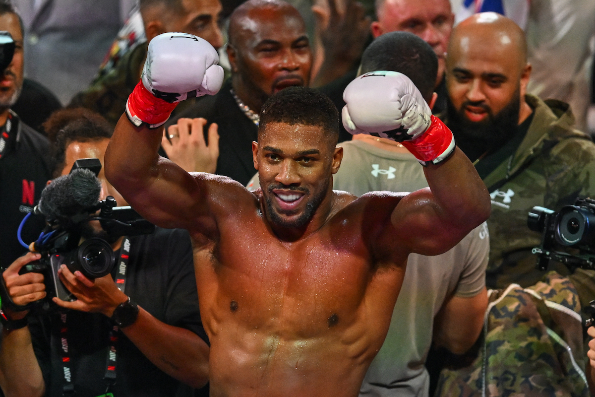 High-Profile Boxer Involved in Fatal Crash That Left 2 Dead — Just Days ...