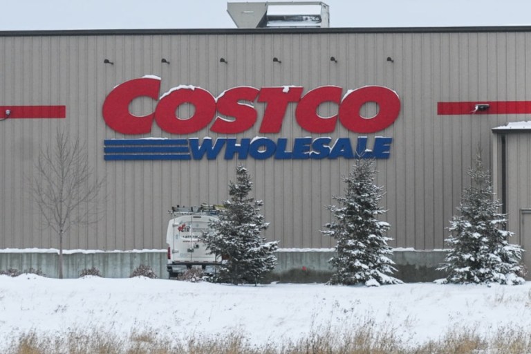 Costco 2025 Christmas Day Hours, Explained