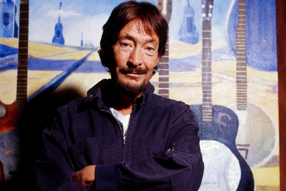 Singer Behind Beloved Holiday Song Dies Just Days Before Christmas ...