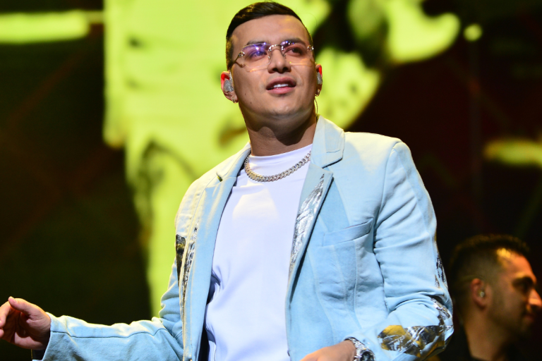 Colombian Singer Dies in Plane Crash Just Hours Before Concert: Yeison ...