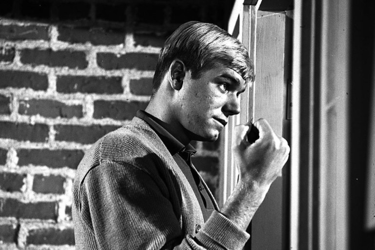 'Gunsmoke' Star Roger Ewing Dead at 83